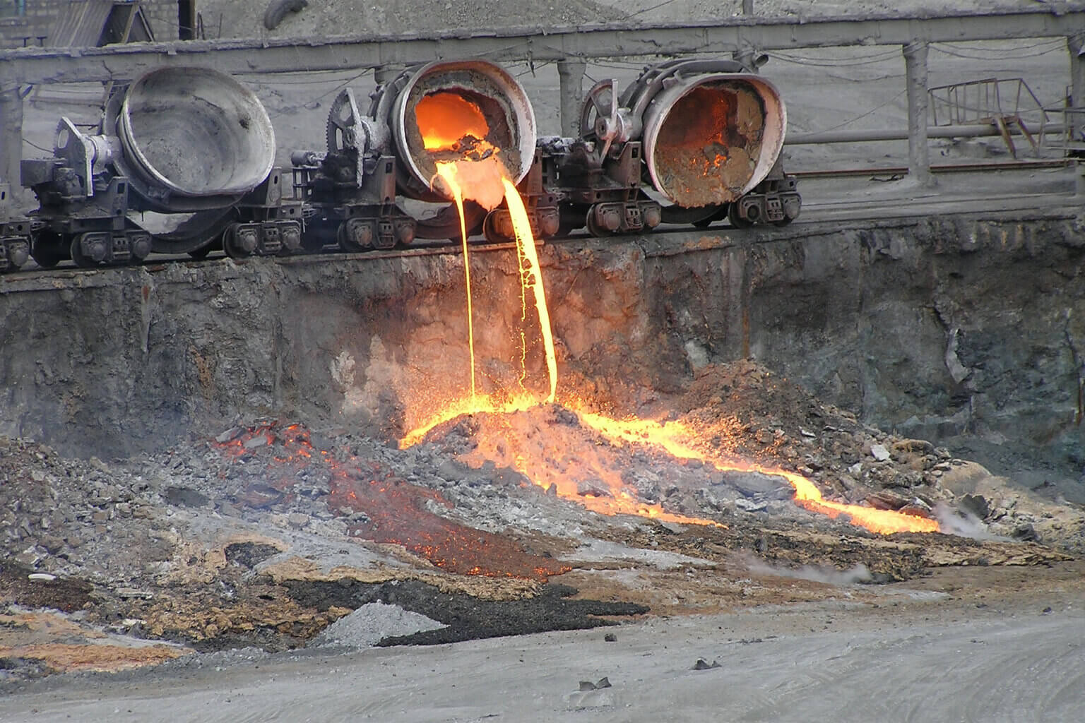 Slag vs. Gravel: Which One is Right for Your Project? | Serbu Sand & Gravel